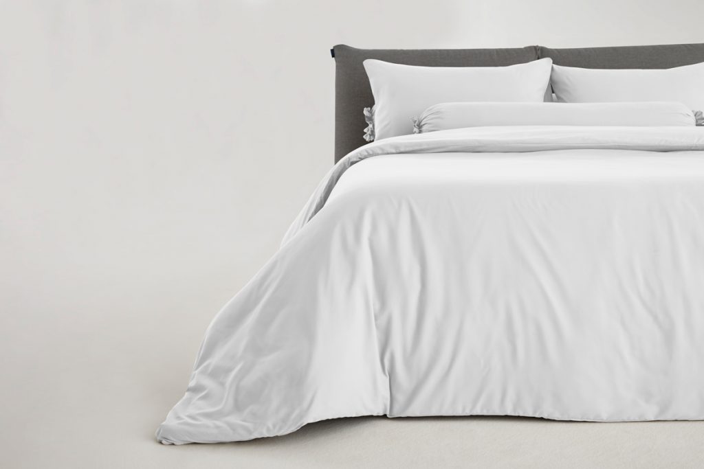 ผ้านวม ELLE Decor รุ่น Essential : C-01 Blanc - ELLE Decor Bedding